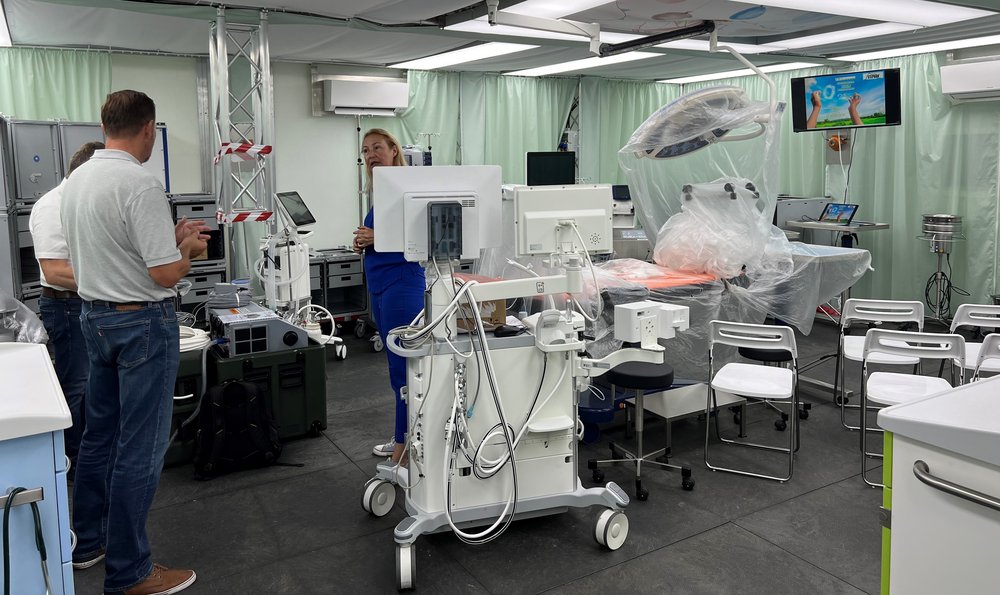EKOM | MOHKI - The world’s first modular and mobile cardiac surgery unit